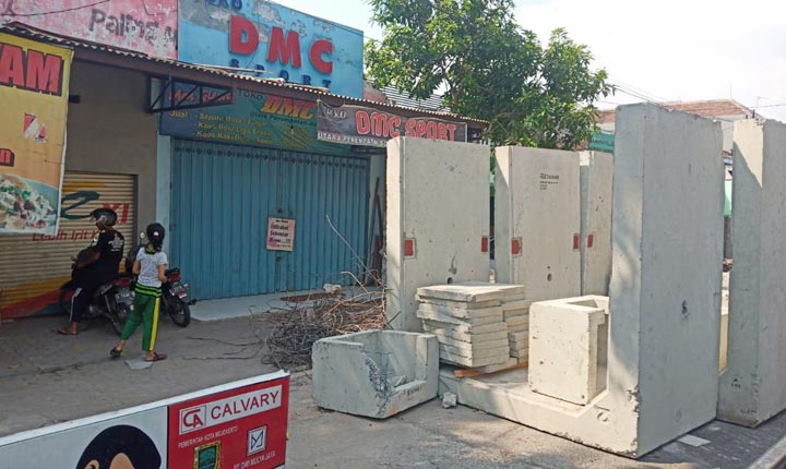 Masih Dalam Proses Lelang, Realisasi 5 Proyek Jalan Terancam Gatot | BANGSAONLINE.com - Berita ...