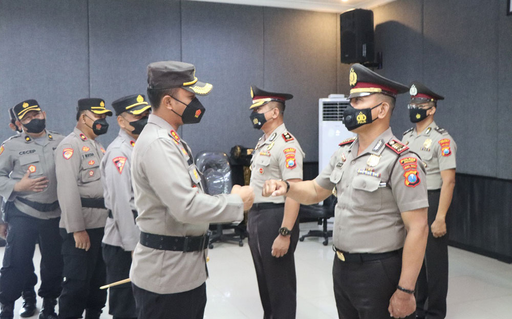 Awal Tahun Puluhan Personel Polres Ngawi Naik Pangkat